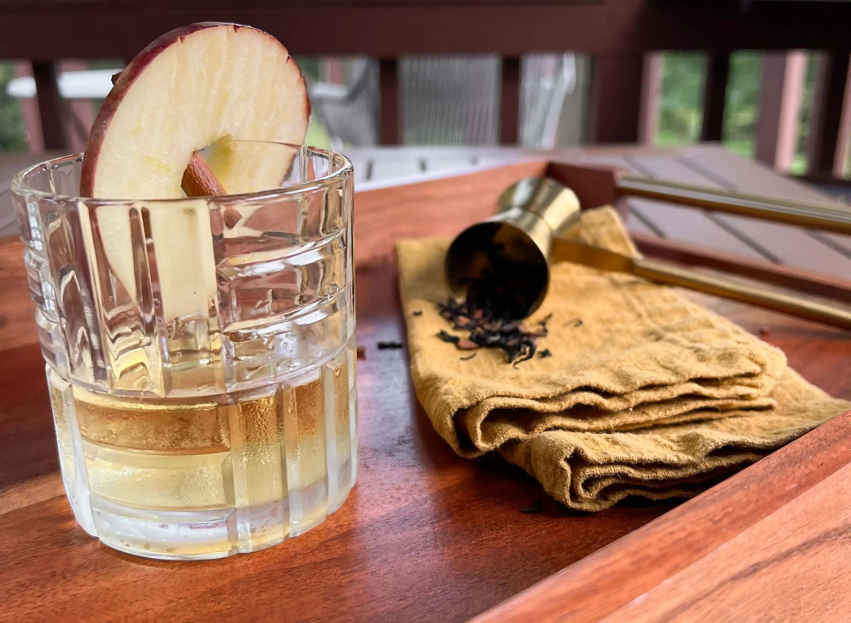 Istanbul Apple·tea·ni Recipe - Fall Spiced Appletini Recipe – Saratoga Tea & Honey Co.